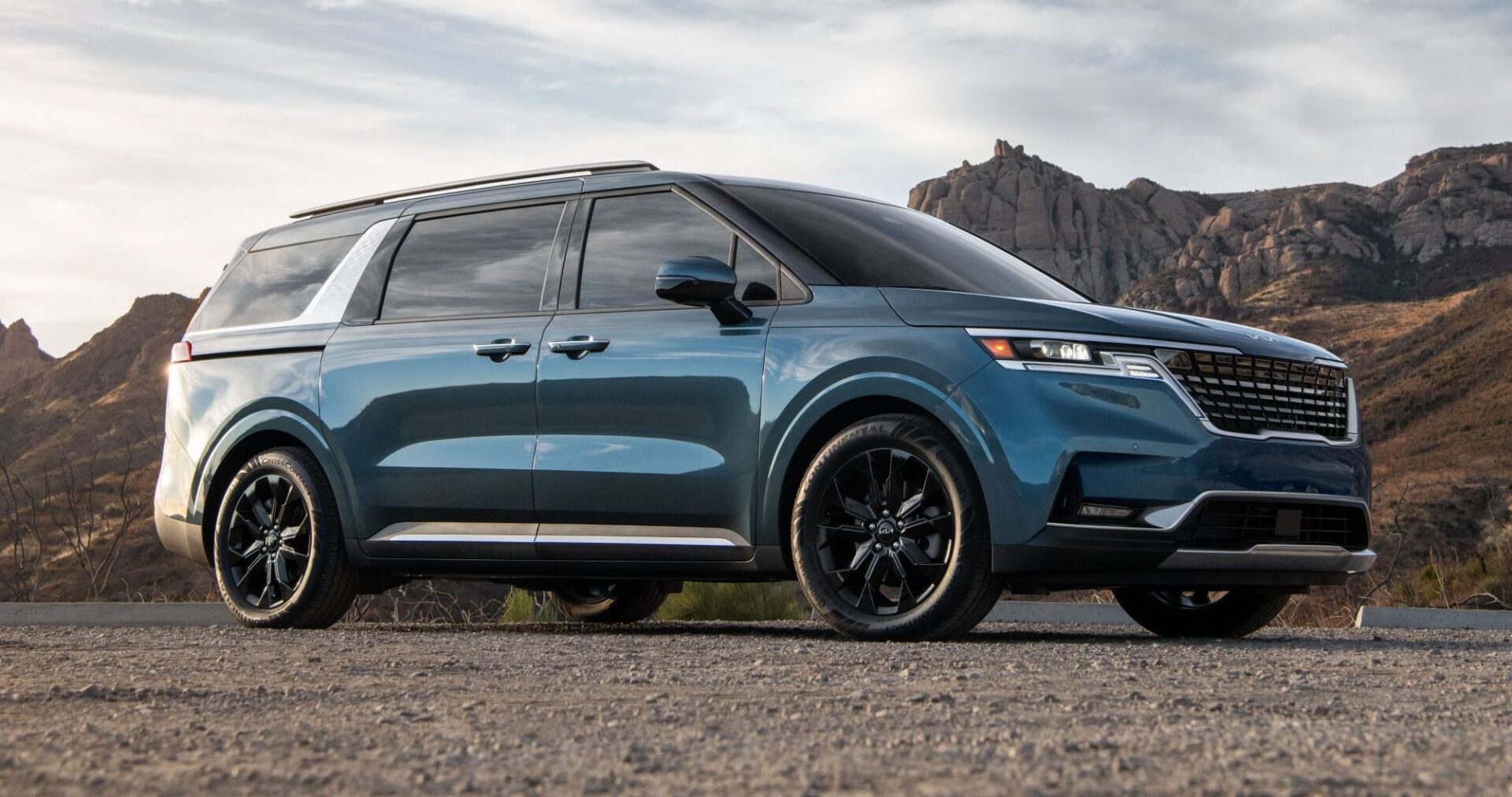 The 2022 Kia Carnival: A Boxy Minivan